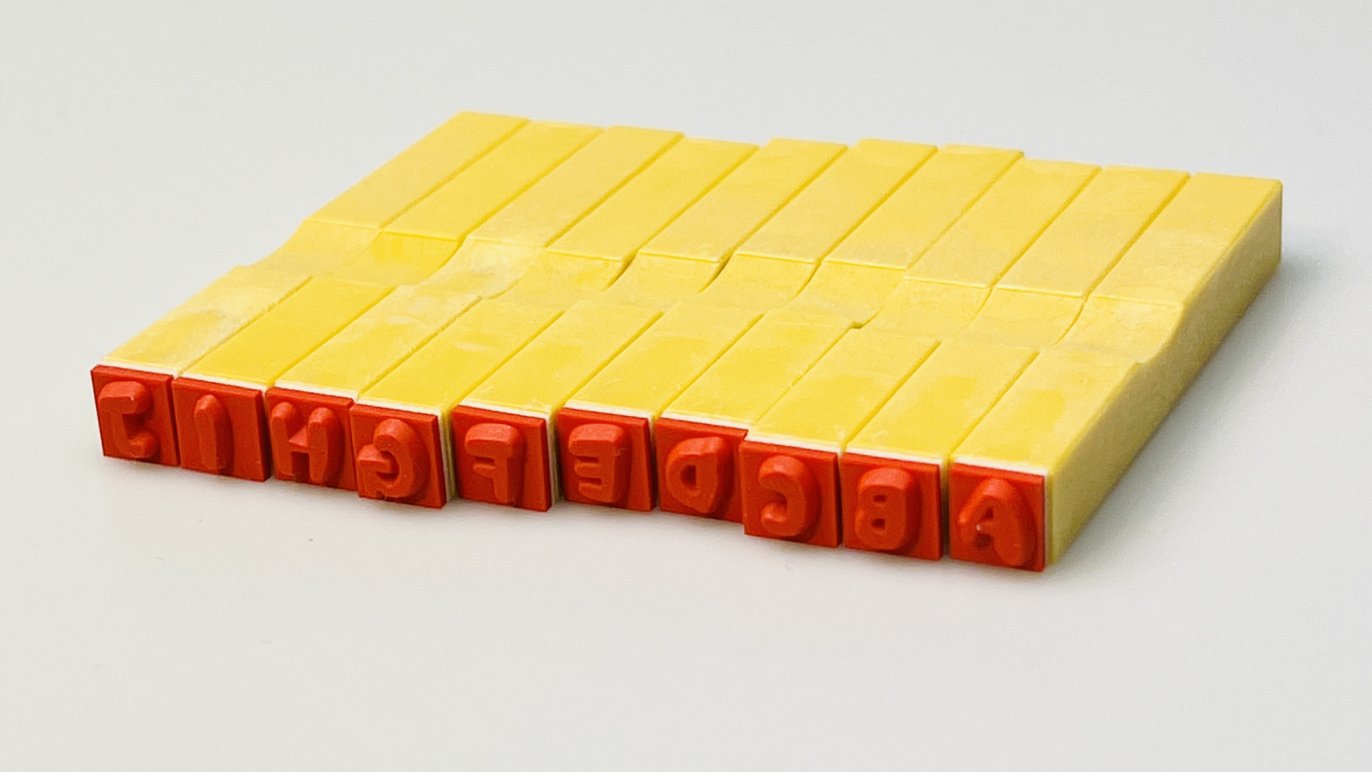 Rira文字スタンプを広めたい＊シヤチハタ(株)製＊アルファベットスタンプセットの制作発売決定 ｜Creema SPRINGS