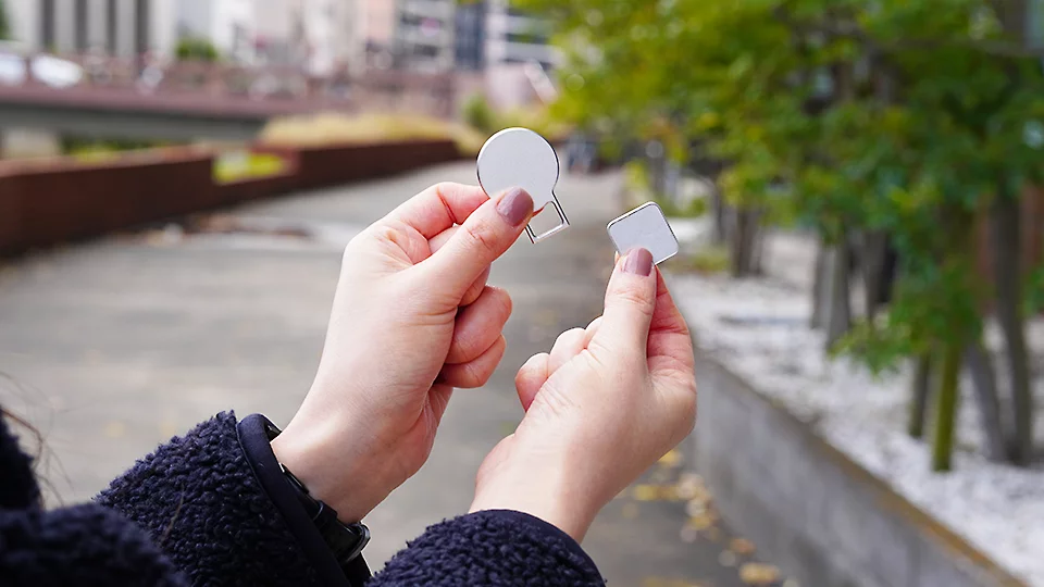 【かたて1秒】スマホショルダーストラップを、マグネット構造に｜「MAGHOL」（マグホル）｜Creema SPRINGS